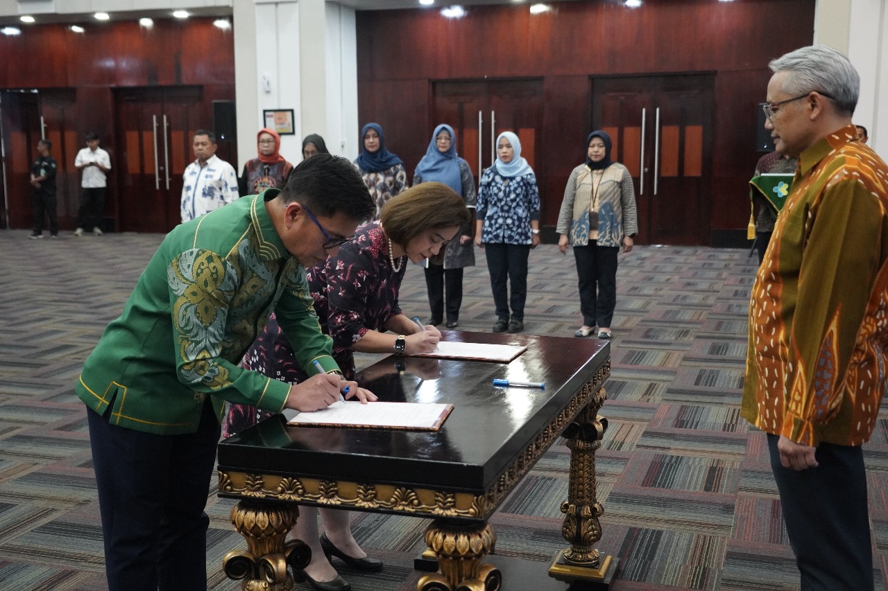 Kepemimpinan BKPK Beralih ke Prof. Asnawi Abdullah - Badan Kebijakan ...